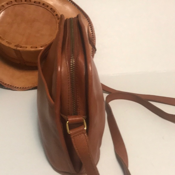 Tannery West Wilsons Leather | Bags | Tannery West Vtg Wilsons Leather ...